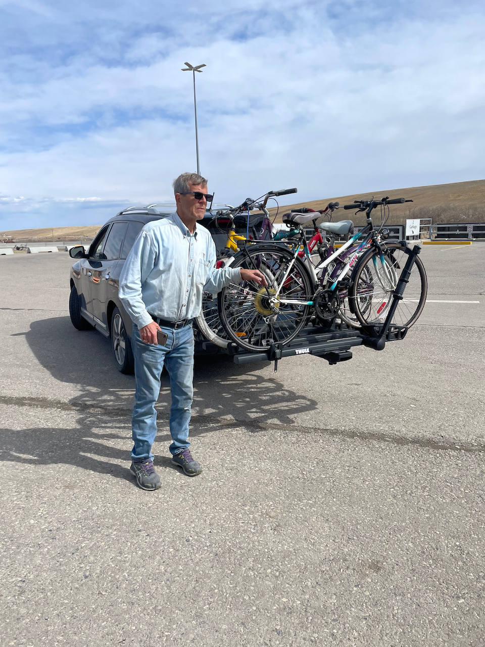 Bike Shed Seniors deliver 200 bikes to schools and kids across the city ...